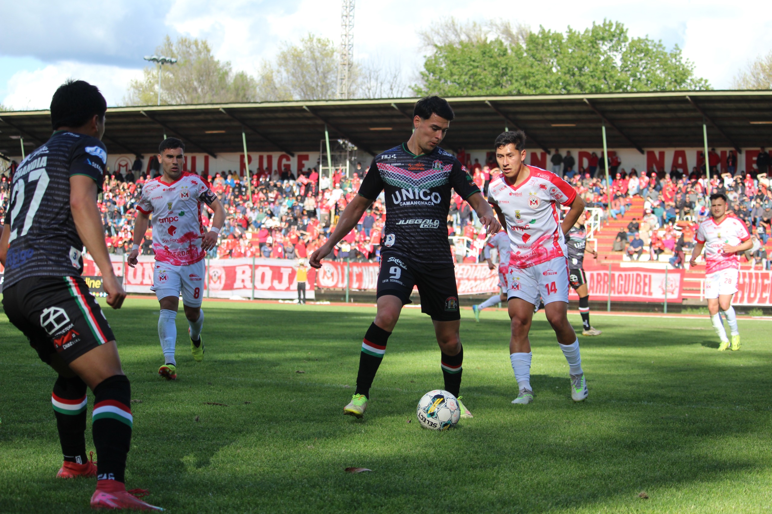 Lota Schwager empató con Malleco y cedió puntos en la parte alta