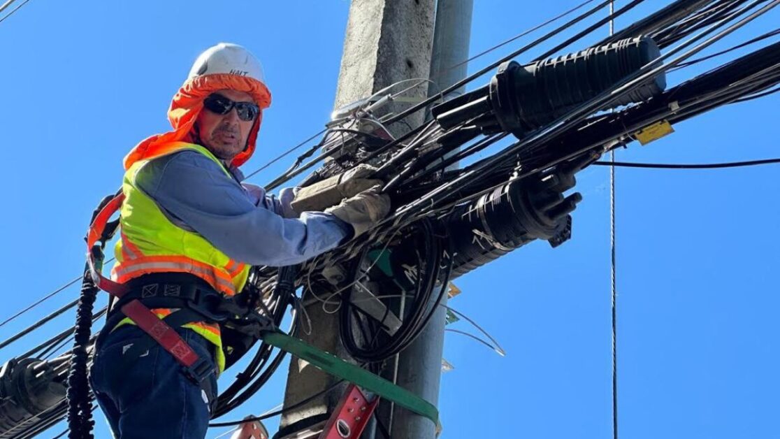 Ley Chao Cables dándose a cumplir en Los Ángeles
